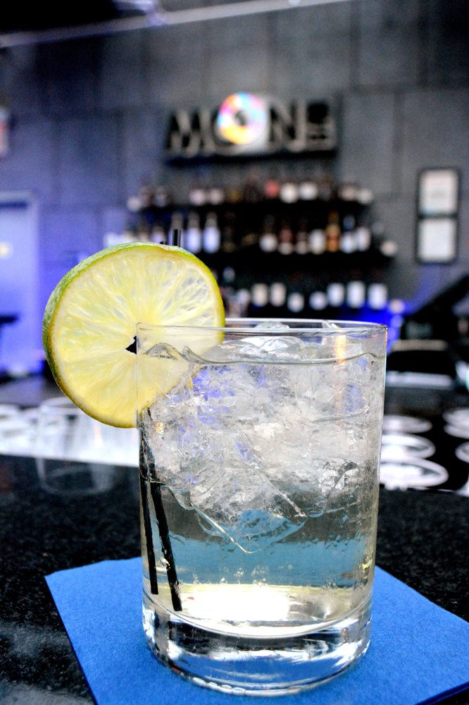 MOON BAR ROOFTOP - 80 Photos & 40 Reviews - Lounges - 137-72 Northern ...