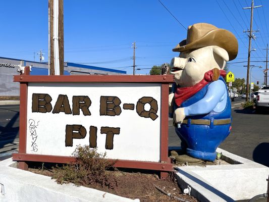 BAR B Q PIT - Updated December 2025 - 196 Photos & 202 Reviews - 1720 G ...