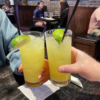 WALK-ON’S SPORTS BISTREAUX - CLEMSON RESTAURANT - Updated June 2024 ...