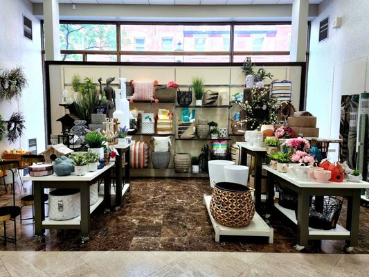 WINNERS - Updated January 2026 - 29 Photos & 56 Reviews - 444 Yonge ...