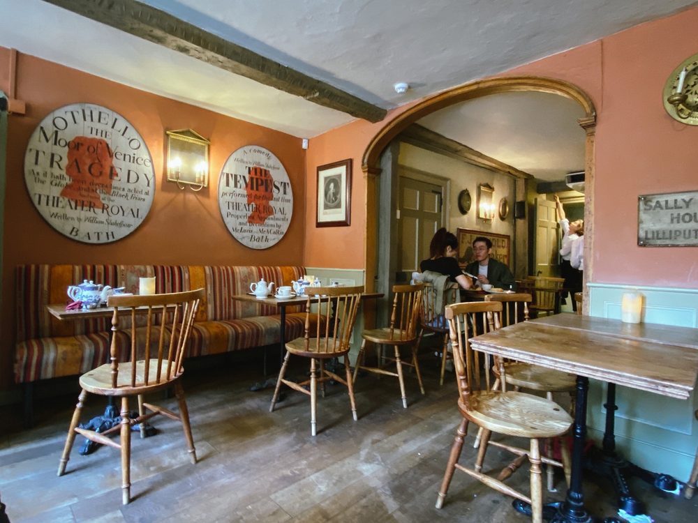 SALLY LUNN’S HISTORIC EATING HOUSE - 410 Photos & 137 Reviews - 4 North ...