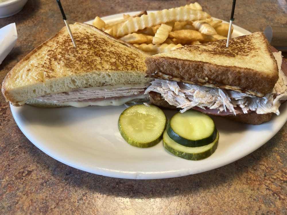 MIKE’S DINER - Updated January 2026 - 44 Photos & 51 Reviews - 3767 ...