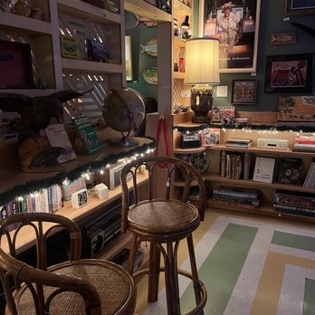 CONSIGNMENT LOUNGE - Updated December 2025 - 56 Photos & 25 Reviews ...