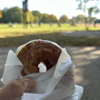 BEACON DOUGHNUTS - Updated March 2025 - 561 Photos & 251 Reviews - 810 ...