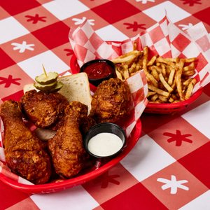 DAVE’S HOT CHICKEN - Updated September 2024 - 1828 N High St, Columbus ...