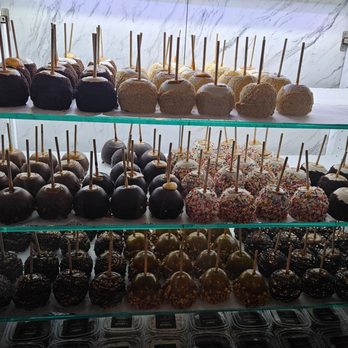 CHAMPAGNE & CHOCOLATE - Updated November 2024 - 188 Photos & 42 Reviews ...