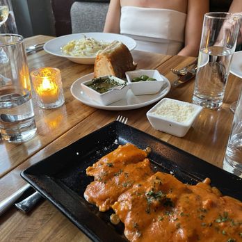 QUATTRO - Updated March 2025 - 539 Photos & 627 Reviews - 264 Hanover ...