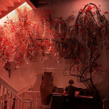 MONA - Updated December 2025 - 140 Photos & 72 Reviews - 1308 Chestnut ...