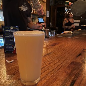 LOST WEEKEND - Updated July 2024 - 88 Photos & 89 Reviews - 526 ...