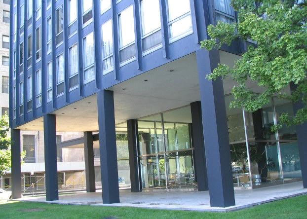 860-880 N LAKE SHORE DRIVE BUILDING - Public Services & Government ...