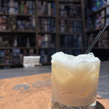 THE GREEN DRAGON INN - Updated December 2025 - 34 Photos - 115 E Market ...