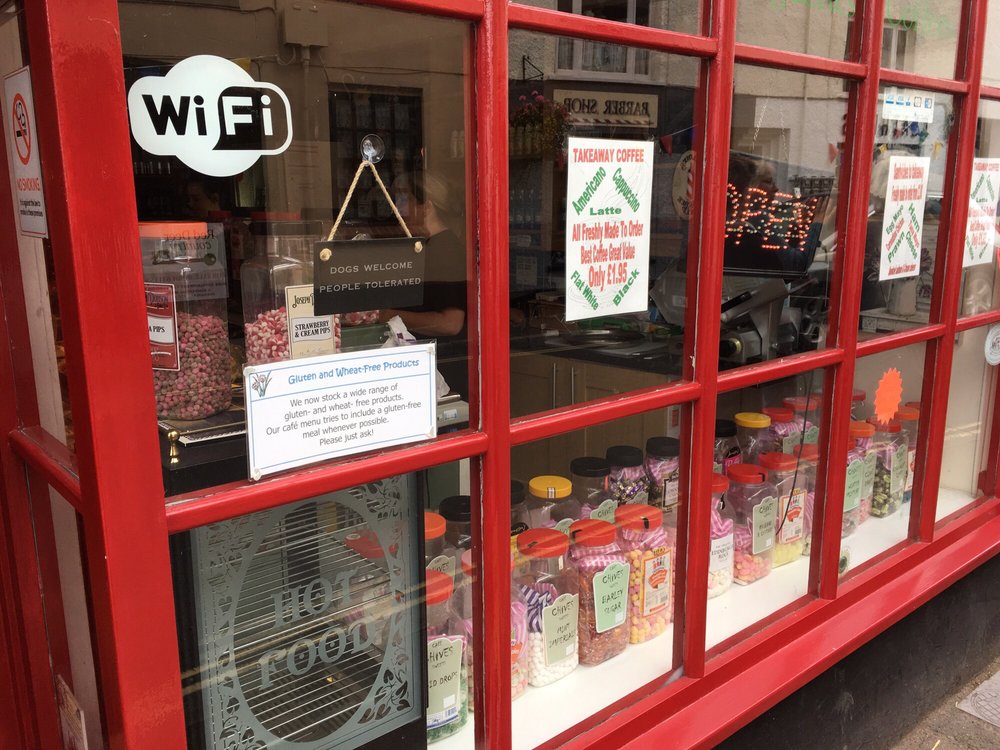 CHIVES CAFE AND DELI - Updated January 2025 - 12 Photos - 33 Swain ...