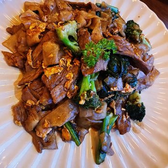 THE PEPPERY THAI RESTAURANT - Updated August 2024 - 112 Photos & 27 ...