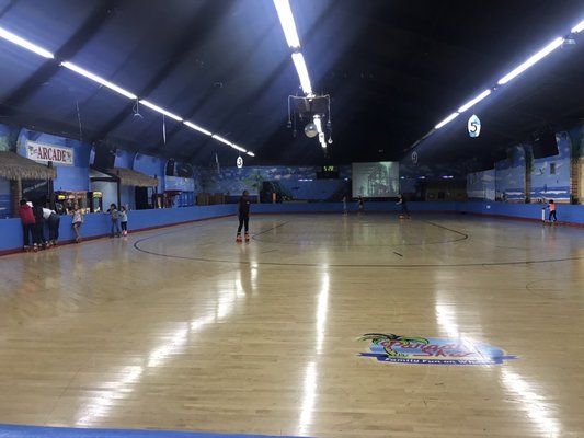PARADISE SKATE ROLLER RINK - Updated August 2024 - 70 Photos & 138 ...