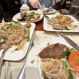 SIAM HOUSE THAI RESTAURANT - 197 Photos & 511 Reviews - 3520 ...