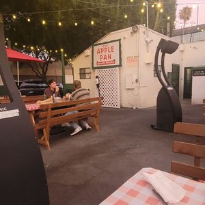 THE APPLE PAN - 2084 Photos & 3276 Reviews - 10801 W Pico Blvd, Los ...