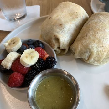 THE ELEANOR - Updated May 2025 - 628 Photos & 399 Reviews - 3207 N ...