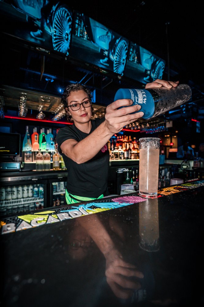 THROWBACK ARCADE LOUNGE - 68 Photos & 23 Reviews - Dance Clubs - 1402 ...