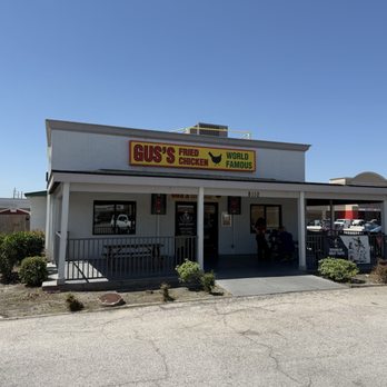 GUS’S WORLD FAMOUS FRIED CHICKEN - HOUSTON - Updated April 2025 - 210 ...