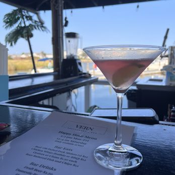 VERN RESTAURANT AND BAR - Updated July 2025 - 40 Photos & 26 Reviews ...