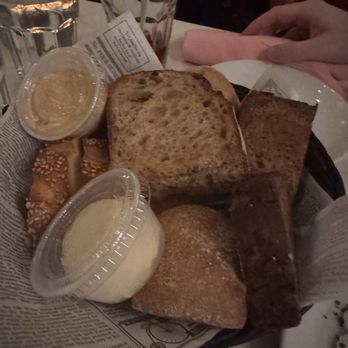 COOPERAGE INN - Updated December 2025 - 430 Photos & 413 Reviews - 2218 ...