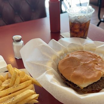 THEO’S DRIVE-IN - Updated December 2025 - 62 Photos & 81 Reviews - 2626 ...