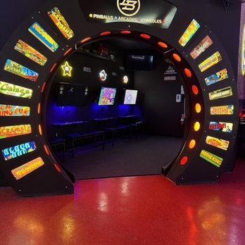 LEADERBOARD ARCADE BAR & PIZZERIA - Updated October 2025 - 109 Photos ...