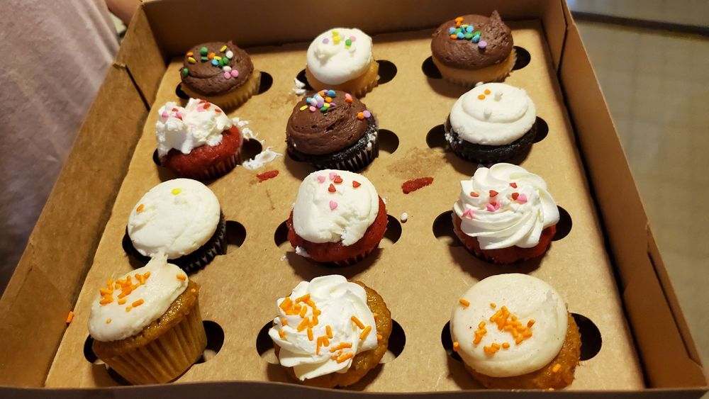 MOLLY’S CUPCAKES - Updated September 2025 - 1956 Photos & 2997 Reviews ...