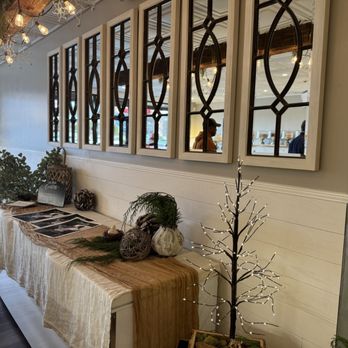 MAXIE B’S - Updated October 2025 - 702 Photos & 536 Reviews - 2403 ...