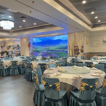 Heji Restaurant - Reserve Now - Chinese - Updated June 2025 - 120 ...