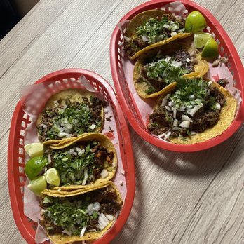FAMOUS CHICAGO STYLE TACO - Updated December 2025 - 530 Photos & 728 ...