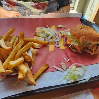 HI-POINTE DRIVE-IN - Updated January 2025 - 971 Photos & 971 Reviews ...