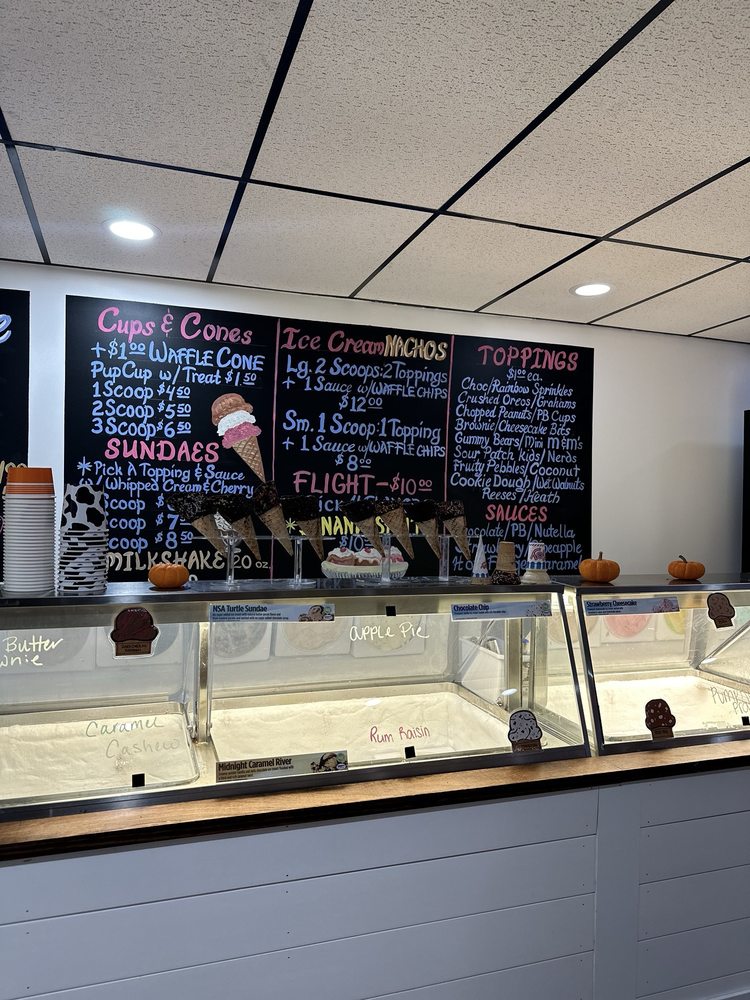 The Crazy Cow Creamery, Connecticut | Roadtrippers
