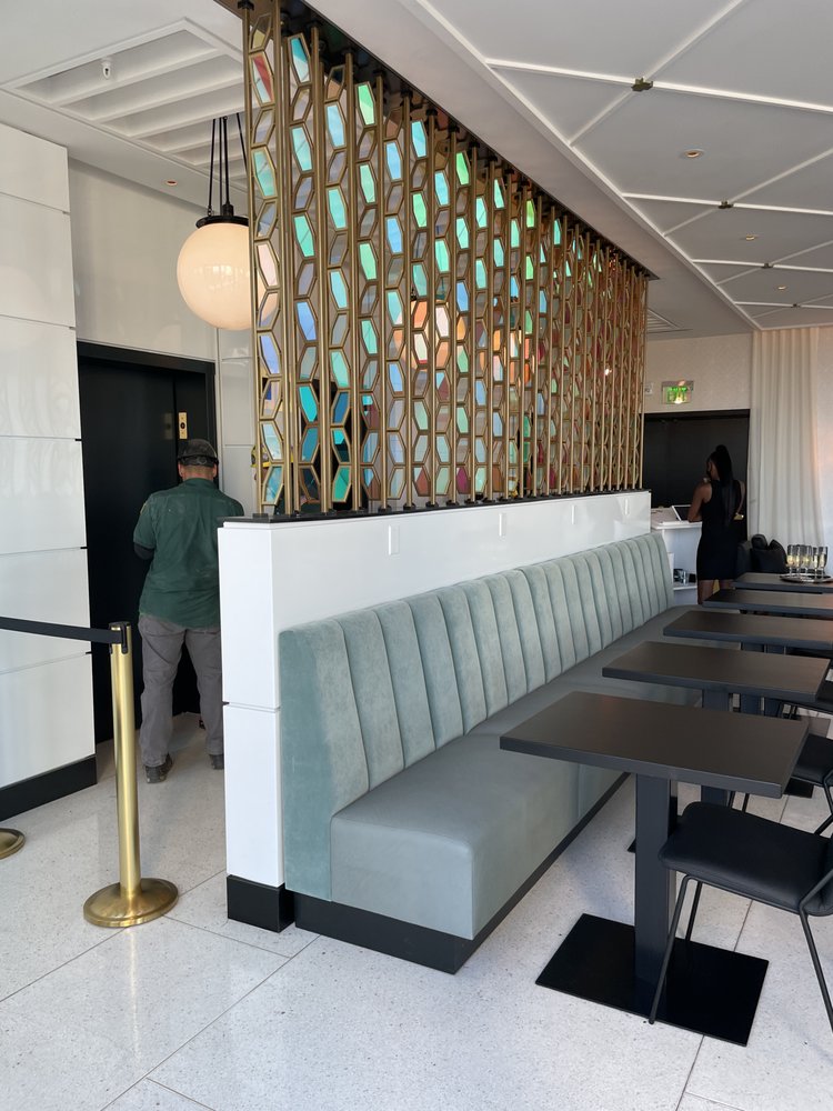 THE GODFREY HOTEL HOLLYWOOD - 173 Photos & 136 Reviews - 1400 Cahuenga ...