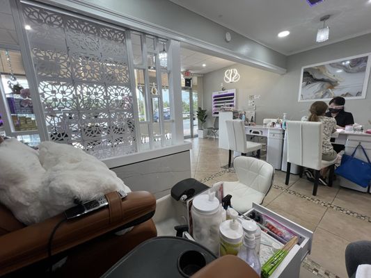 SUNNY LUX NAILS - Updated June 2024 - 15 Photos - 1253 Airport Pulling ...