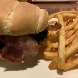 BAILEY’S IRISH PUB - Updated October 2025 - 95 Photos & 80 Reviews ...