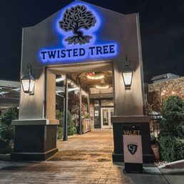 TWISTED TREE - Updated December 2025 - 1237 Photos & 889 Reviews - 10701 Watson Rd, Saint Louis ...
