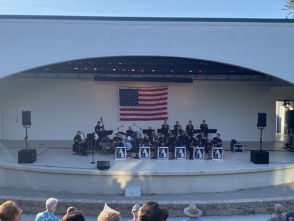 HCC ALUMNI ASSOCIATION AMPHITHEATER - Updated September 2024 - 11400 ...