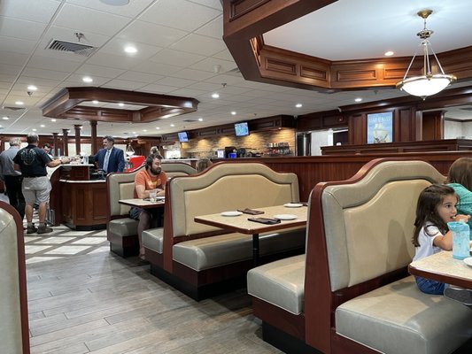 THE PILGRIM DINER - Updated August 2025 - 103 Photos & 220 Reviews - 82 ...