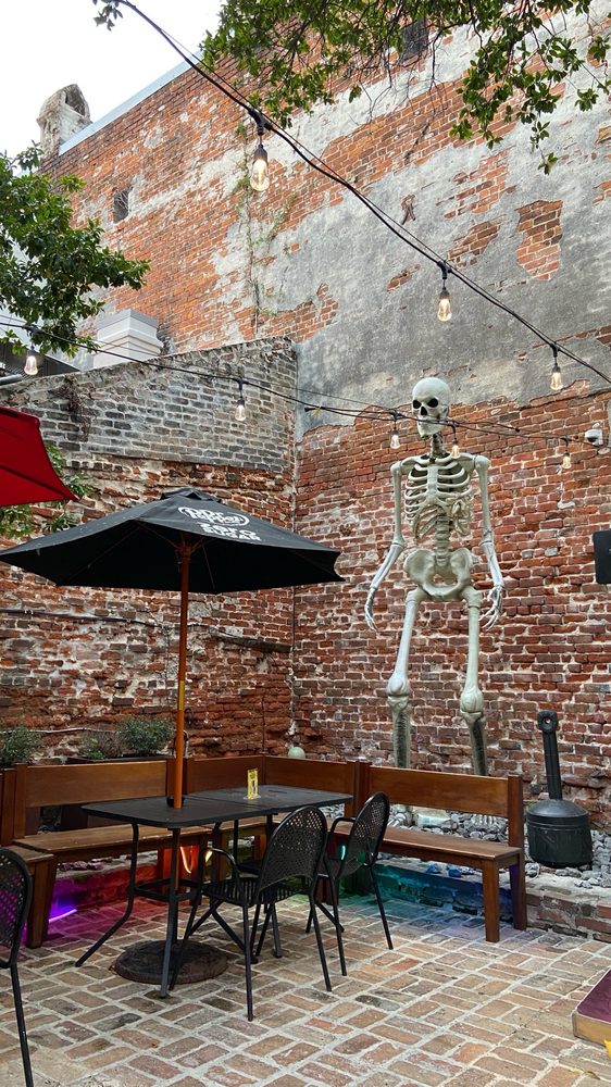 HIDEOUT BAR - Updated December 2025 - 70 Photos & 85 Reviews - 417 ...