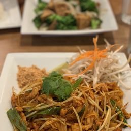 THAI SPOON RESTAURANT - 230 Photos & 439 Reviews - 7750 Palm Ave ...