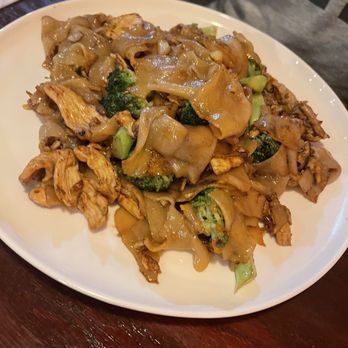 RACHA NOODLE & THAI - Updated December 2025 - 191 Photos & 188 Reviews ...