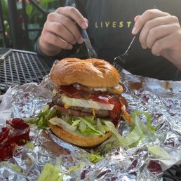 CHICAGO BURGER COMPANY - Updated October 2025 - 102 Photos & 187 ...