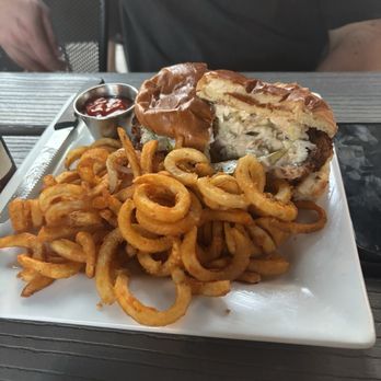 THE CROSSROADS BAR & GRILL - Updated December 2025 - 174 Photos & 343 ...