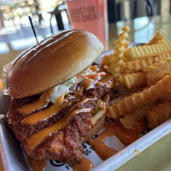 HOUSTON TX HOT CHICKEN - Updated April 2025 - 210 Photos & 135 Reviews ...