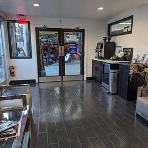 19TH AUTO BODY CENTER - Updated October 2025 - 63 Photos & 111 Reviews ...