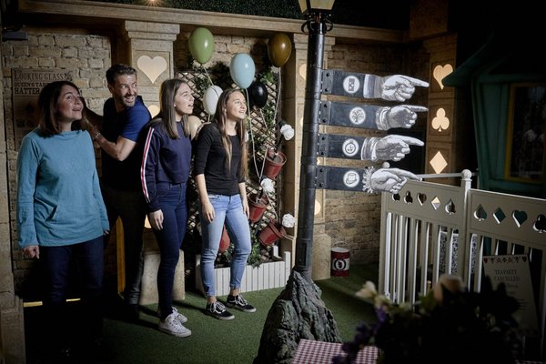 ESCAPE HUNT - HOUSTON - 256 Photos & 133 Reviews - 125 W Gray St ...