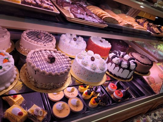 EDDIE’S BAKERY CAFE - Updated January 2026 - 690 Photos & 567 Reviews ...