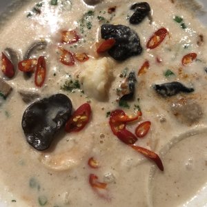 THAI GINGER BISTRO - 60 Photos & 52 Reviews - Thai - 1619 W College Ave ...