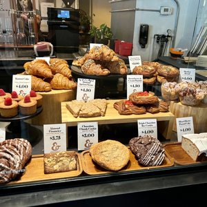 CORVUS COFFEE ROASTERS - 407 Photos & 458 Reviews - 1740 S Broadway ...